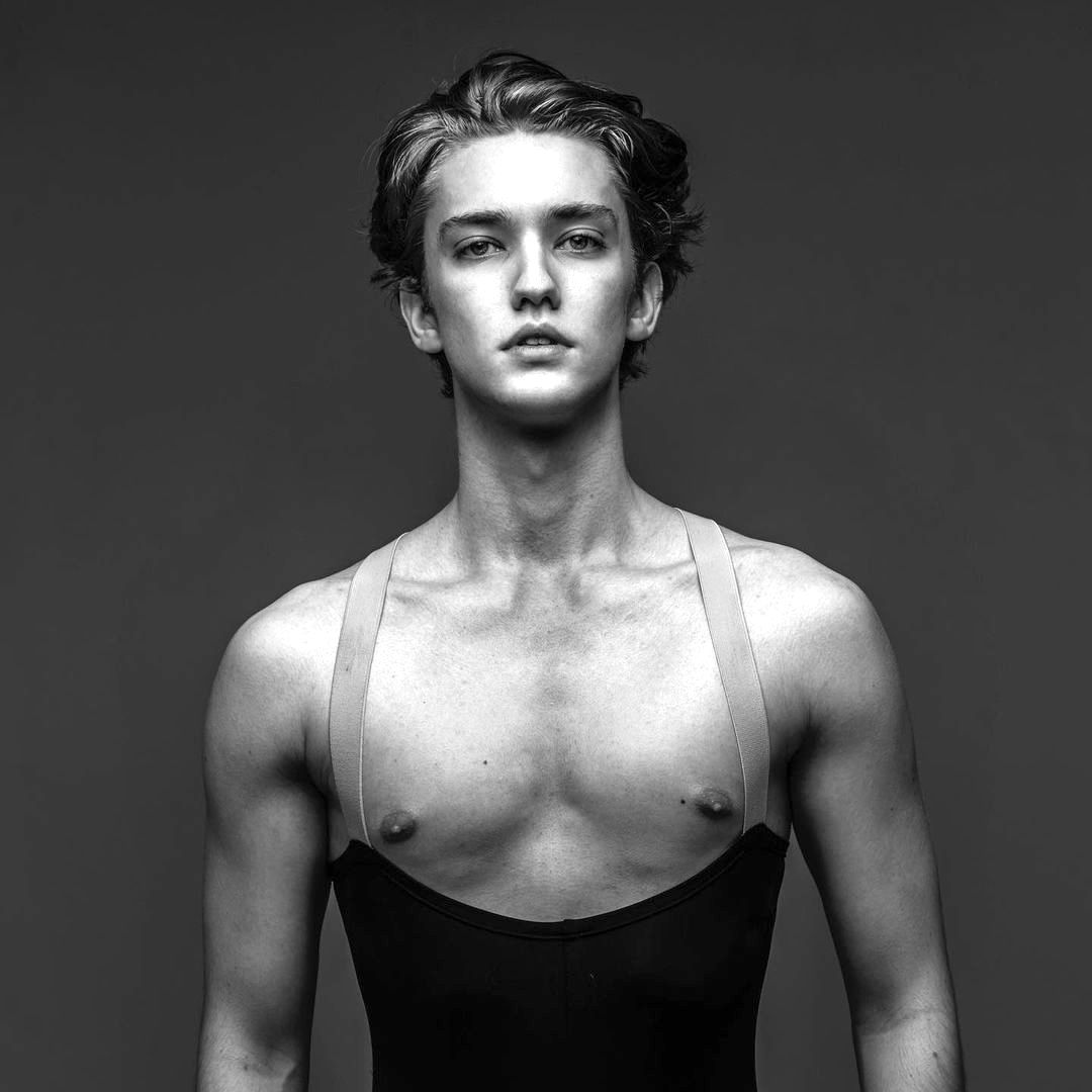 Julian MacKay, danseur étoile au San Francisco Ballet